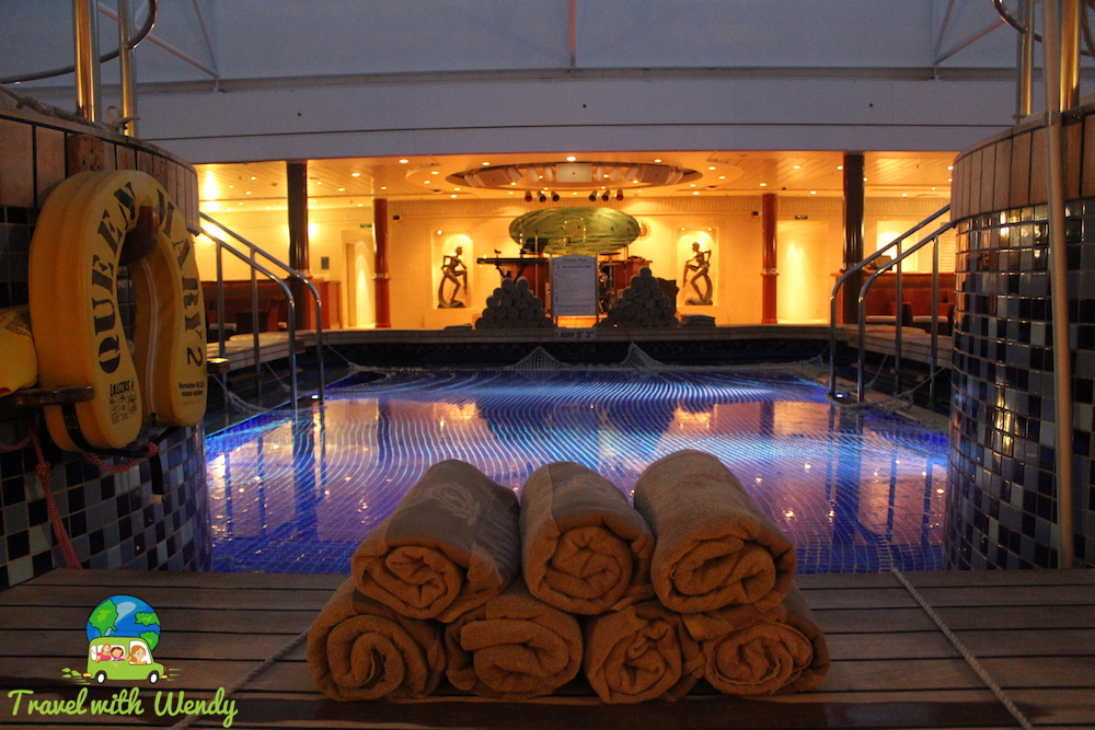 Queen Mary 2 ~ Transatlantic Travel TIPS! - Travel with Wendy