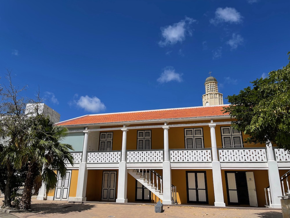 Where to Stay in ARUBA - Travel with Wendy - CARIBBEAN